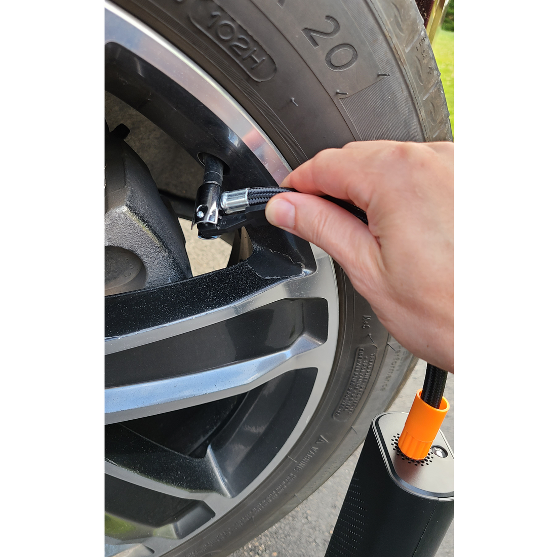 Ultra Compact Smart Electric Tire Inflator – TireJect